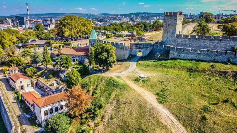 Kalemegdan je park pun zelenila i povijesti i pravi biser Beograda