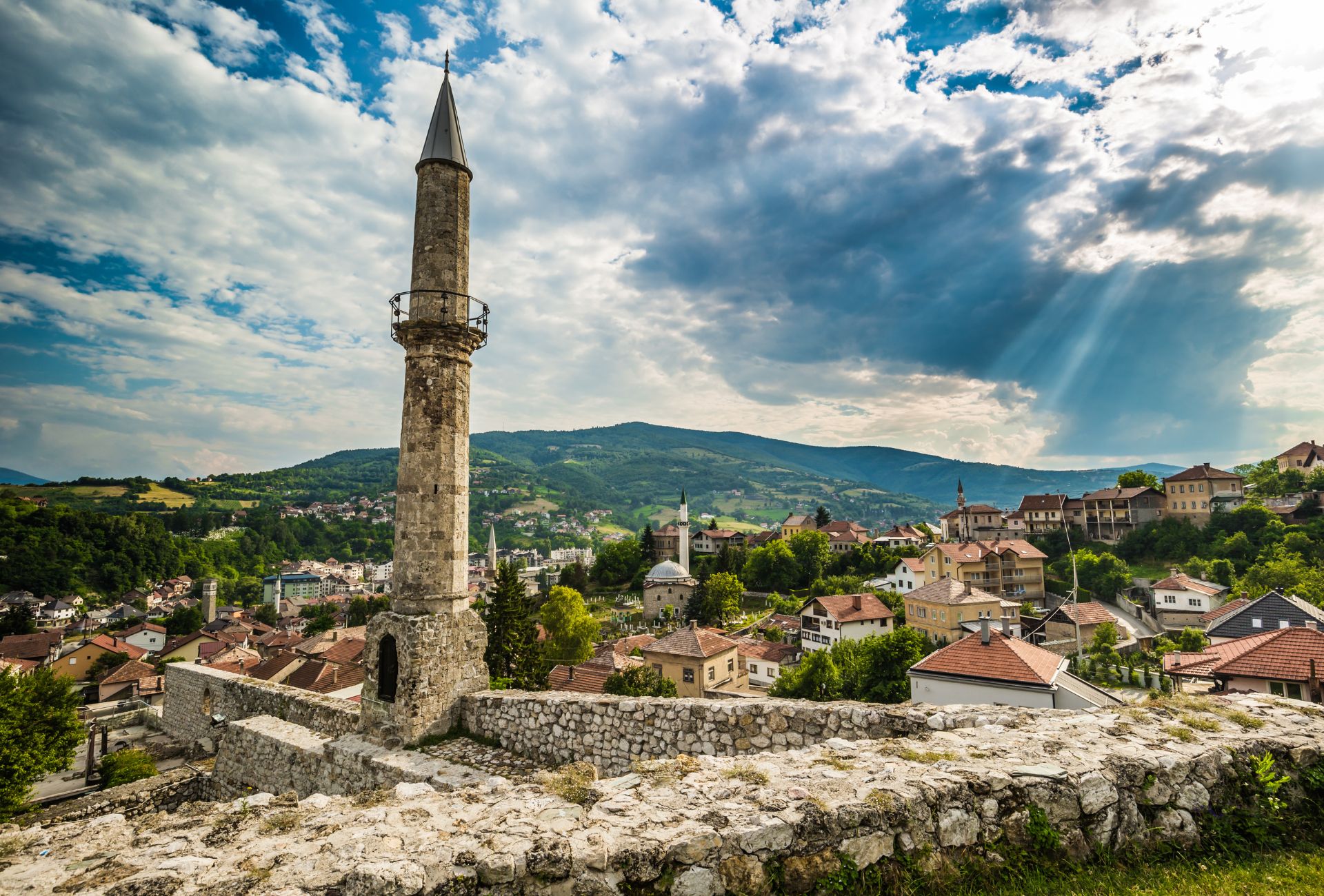 Travnička tvrđava – simbol povijesti u srcu Bosne i Hercegovine