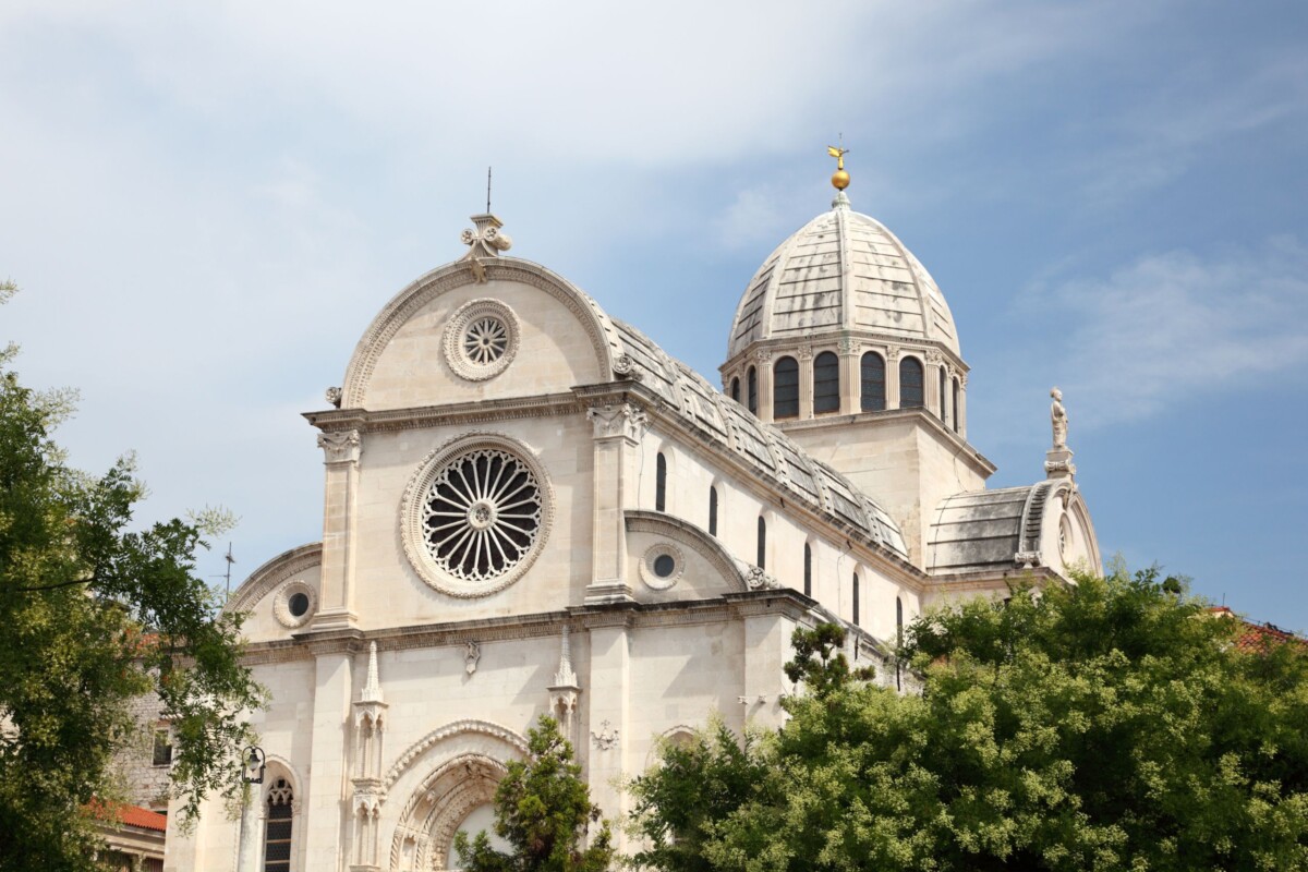 Katedrala svetog Jakova najpoznatiji je simbol Šibenika - Putni Kofer